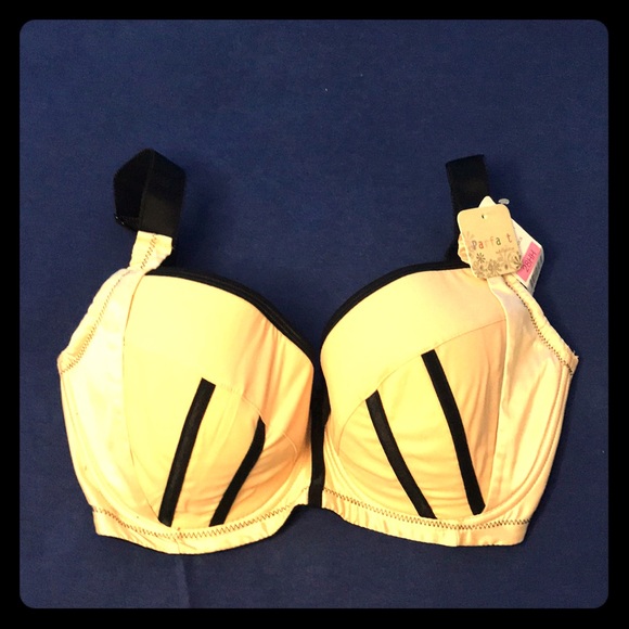 Affinitas | Intimates & Sleepwear | Parfait By Affinitas Charlotte Bra ...